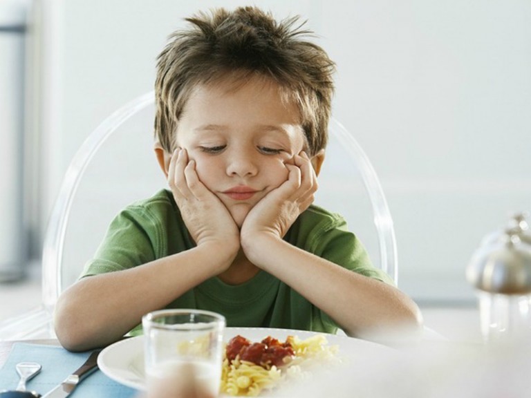 10 effective tips for dealing with a picky eater