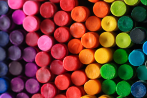 14 Easy and Creative Melted Crayon Crafts Your Kids Will Love