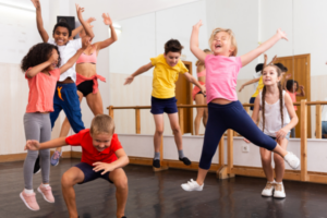 10 Focus-Boosting Classroom Brain Breaks for Kids – Maroni Health