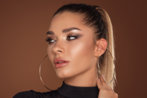 8 Warm Tone Makeup Looks for Every Season
